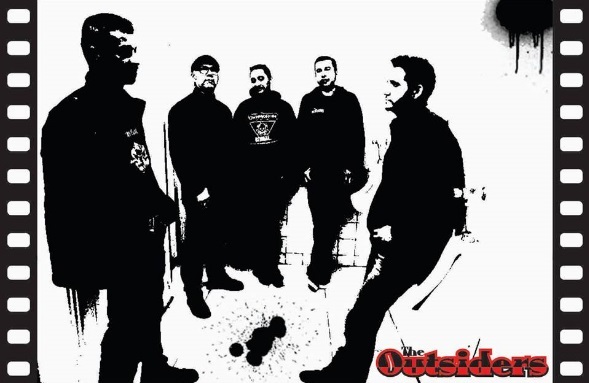 Punk rock 77: Leve, direto e autêntico – Revoluta